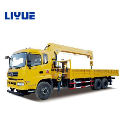 Cina Hydraulic Straight Arm With 3.2 Ton Crane with Rear Outriggers in vendita