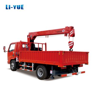 Cina Vendita a caldo Gru idraulica a braccio telescopico 5 tonnellate Gru mobile montata su camion in vendita