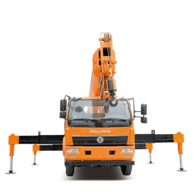 Cina Vendita a caldo 8 tonnellate di gru per camion Dongfeng Chassis con gru a braccio retto in vendita