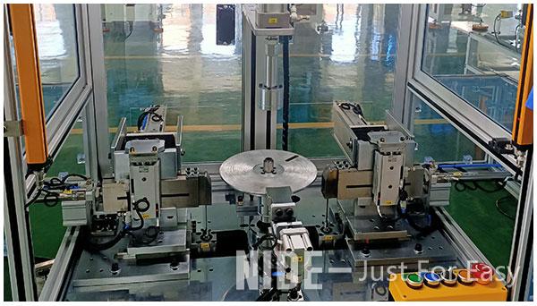 Wheel hub motor wedge inserting machine.jpg