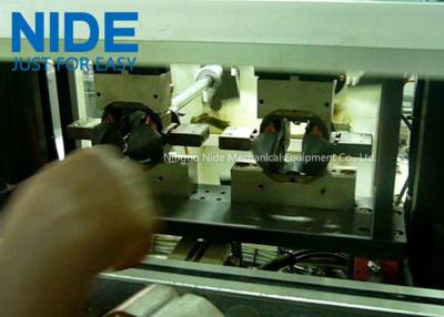 Cina Attrezzatura di bobina del doppio dell'aletta di filatoio argano automatico dello statore/motore elettrico in vendita