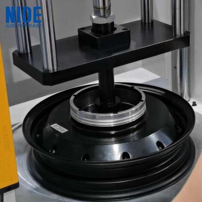 China Automatische schachtverwijderingsmachine voor BLDC-wielnaafmotor Te koop