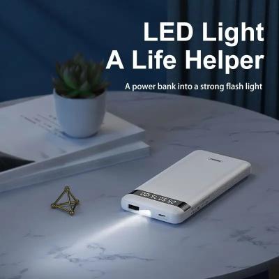 Cina Potenza PD22.5W Cable Power Bank universale LED Indicatore luci di ricarica esterna in vendita