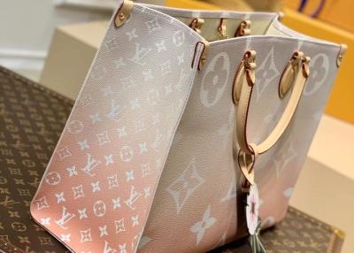 Cina Le donne di pendenza viaggiano Tote Bag, borse di lusso di viaggio del modello del monogramma in vendita