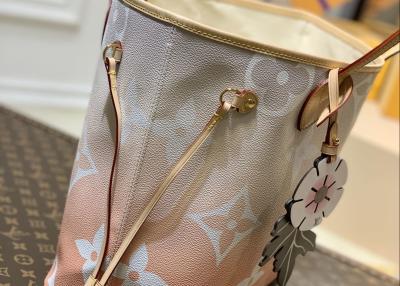 Cina Colore medio di Tote Bag With Zipper Gradient del modello del monogramma di LV in vendita