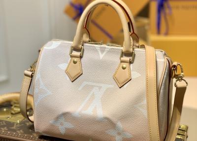 Cina Il LV appoggia l'abbellimento del fiore di cuoio della borsa della tela del monogramma di 25cm in vendita