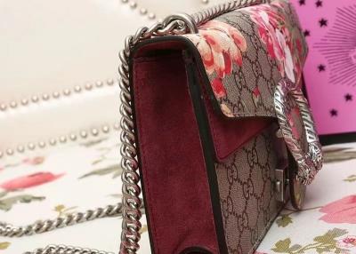 Cina Borsa della spalla di rosa di rettangolo, Rose Pattern Vintage Chain Bag in vendita