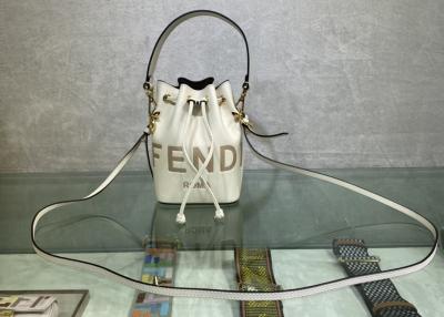 Cina Borsa di lusso inter- di cuoio bianca del secchio del corpo 10cm stampabile in vendita