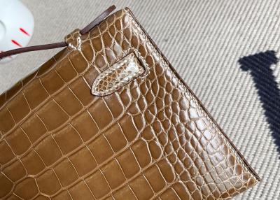 Cina borse della pelle di coccodrillo di 22cm, borsa quadrata di cuoio del tabacco in vendita