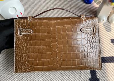 Cina borse della pelle di coccodrillo di 22cm, borsa quadrata di cuoio del tabacco in vendita