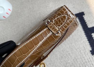 Cina borse della pelle di coccodrillo di 22cm, borsa quadrata di cuoio del tabacco in vendita