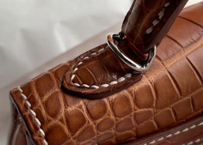 Cina Borsa quadrata della pelle del coccodrillo, borsa della pelle del coccodrillo di Brown giallastro in vendita