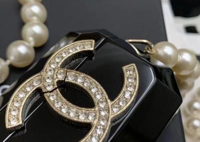 Cina Borsa dell'imbracatura della spalla delle piccole donne di lusso di PMMA con la collana della perla in vendita