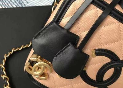 Cina Chiusura di Bag With Flap del progettista delle signore di trucco 21cm della pelle bovina del modello della lettera in vendita