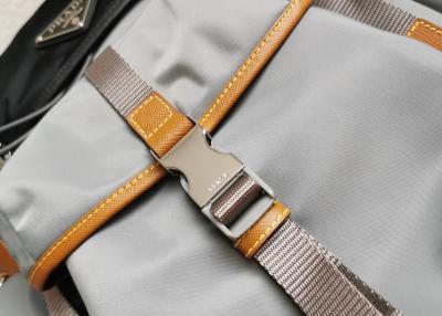 Cina Zaino di lusso di marca dell'albicocca di cuoio di Saffiano con le tasche multiple in vendita