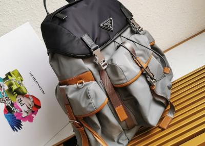 Cina Zaino di lusso di marca dell'albicocca di cuoio di Saffiano con le tasche multiple in vendita