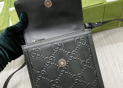 Cina Lunghezza aperta del totalizzatore 18cm della cinghia della cinghia elaborata cuoio della chiusura lampo tenuta in mano della borsa singola in vendita