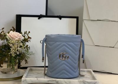 Cina GG Marmont Mini Bucket Bag Authentic Cowhide fuori di due colori d'impionbatura in vendita
