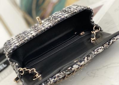 Cina Collocazione di cucitura del metallo della lana della borsa a catena di lusso della copertura della bocca in vendita