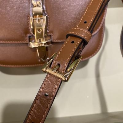 Cina Spalla di stile di spirito di modernità e borsa a catena lanciata del metallo in vendita