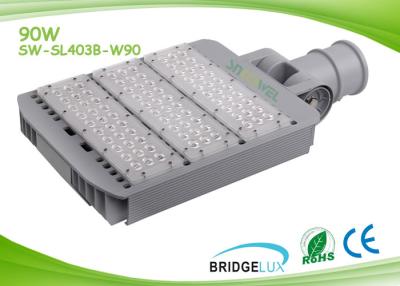 Cina Angolo luminoso eccellente di lunga vita dell'iluminazione pubblica 90w W/di 130lm LED regolabile in vendita