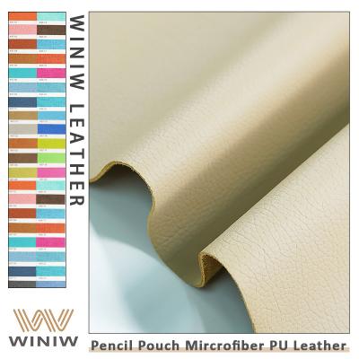 China 0.4mm zachtheid en taaiheid koolstofvezel pu leer voor papierzak Te koop