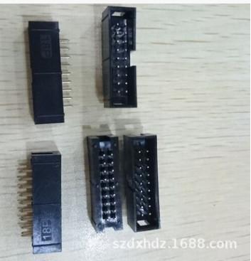 2.54mm hanno protetto il nero del connettore 2X10PIN dell'incavo dell'intestazione IDC della scatola con i perni del nastro o dorati