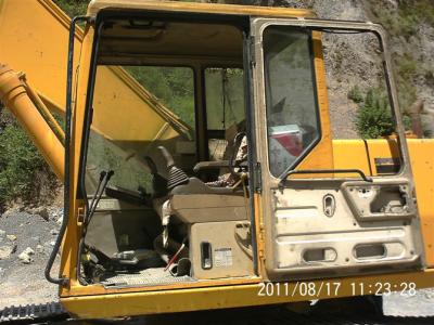 China used komatsu pc200-5 EXCAVATOR USED japan dig second excavator for sale