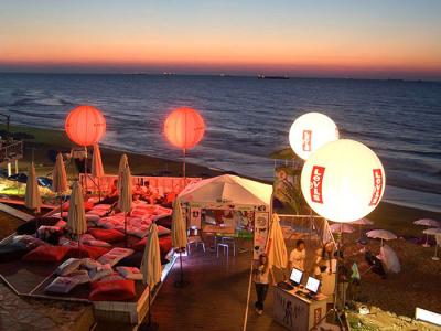 China 800W 80000 Lumens Glow In The Dark Lighted Balloons Dimmable Waterproof for sale