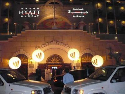China HMI 575W Film Grade Event Inflatable Led Balloon Lights Airstar Crystal Type for sale
