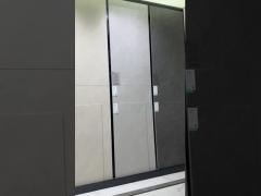 矯正された白いガラスのセラミックタイル 床タイル セラミックタイル 住宅と商業用スペースのために理想的 750 * 150mm