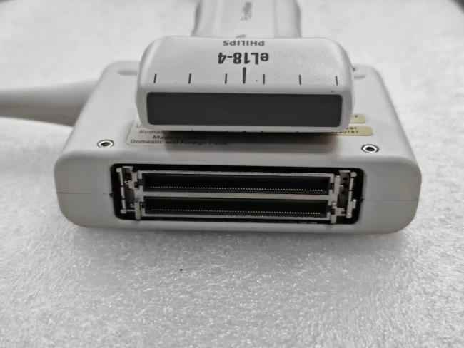 EL18-4 Linear Array Ultrasound Probe front view
