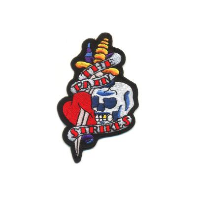 Cina Felt Fabric Custom Embroidery Patches Iron On Backing Decorative For Cap Clothing in vendita