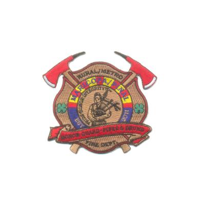 Cina Factory Wholesale Letter Embroidery Patches Iron On Backing Any Size / Shape Design in vendita