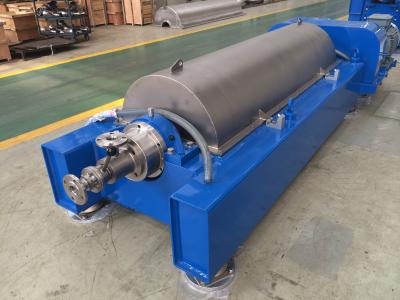 China O filtro da descarga do rolo centrifuga a alimentação automática para o esclarecimento do óleo bruto à venda