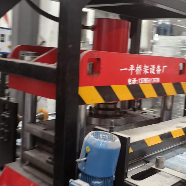 Quality Customizable Cable Tray Cap Machine with 10-15m/min Production Speed and 380V for sale