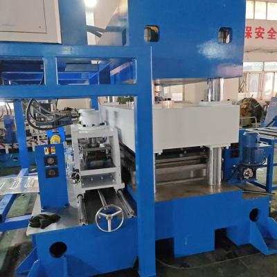 China Macchina per la formazione di rotoli di vassoio per cavi regolabile automaticamente da 100 a 500 mm for sale