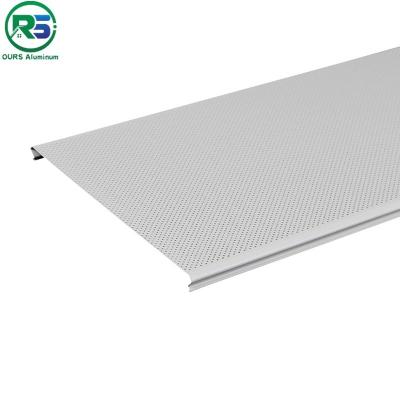 Cina L'annuncio pubblicitario di alluminio antivento all'aperto del soffitto della striscia ha perforato in vendita