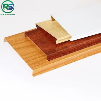 Cina Bordo diritto della striscia del soffitto di colore di alluminio acustico commerciale della corteccia in vendita