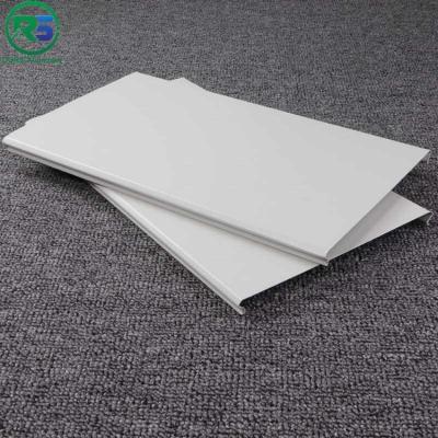 Cina Pannelli lineari dell'allume di larghezza 100mm del soffitto bianco commerciale della striscia per Corridoio di compera in vendita