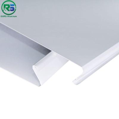 Cina Lo SGS ha verificato il soffitto di alluminio antivento della striscia ha smussato il pannello per soffitti sospeso lineare di alluminio del bordo in vendita