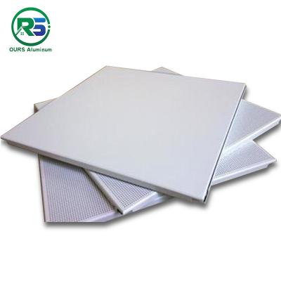 Cina La clip sospesa decorativa in mattonelle del soffitto del metallo impermeabilizza 600mm*600mm acustici in vendita