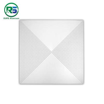 Cina La clip perforata decorativa 0.8mm resistente del tempo nel soffitto del metallo piastrella l'alluminio in vendita