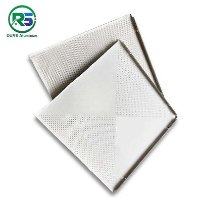 Cina La clip perforata decorativa 0.8mm resistente del tempo nel soffitto del metallo piastrella l'alluminio in vendita