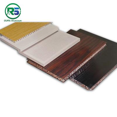 Cina Aree pubbliche del pannello composito di alluminio rivestito pre- insonorizzato del favo in vendita