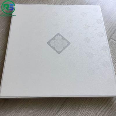Cina Il soffitto artistico decorativo resistente bagnato piastrella la goccia per la cucina e la toilette in vendita