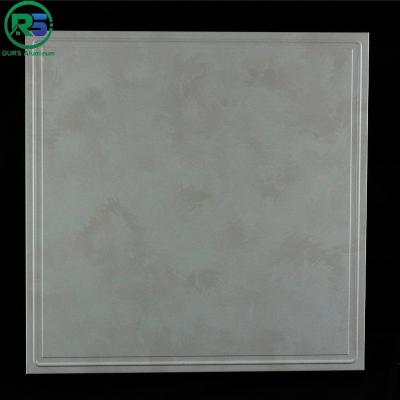 Cina Il soffitto artistico decorativo resistente bagnato piastrella la goccia per la cucina e la toilette in vendita