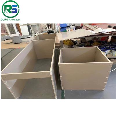 Cina T-Shaped Carrier System Aluminum Cabinet for Interior Decoration With White And Golden in vendita
