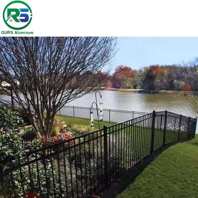 Cina Rose Gold Color And Black Contemporary Aluminum Fence of Aluminum Product Thickness 20MM in vendita
