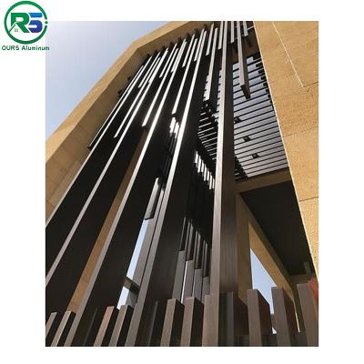 Cina 10mm Thickness Aluminum Wall Panels Architectural Suspended Fireproof in vendita